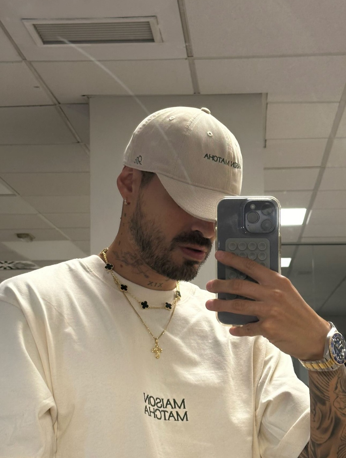 La joya más icónica de Van Cleef & Arpels que conquista al público ...